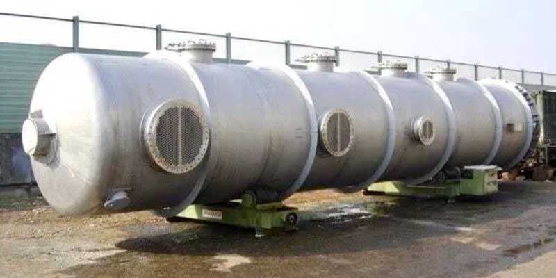 Colonne di distillazione – Distillatori a colonna frazionata a piatti